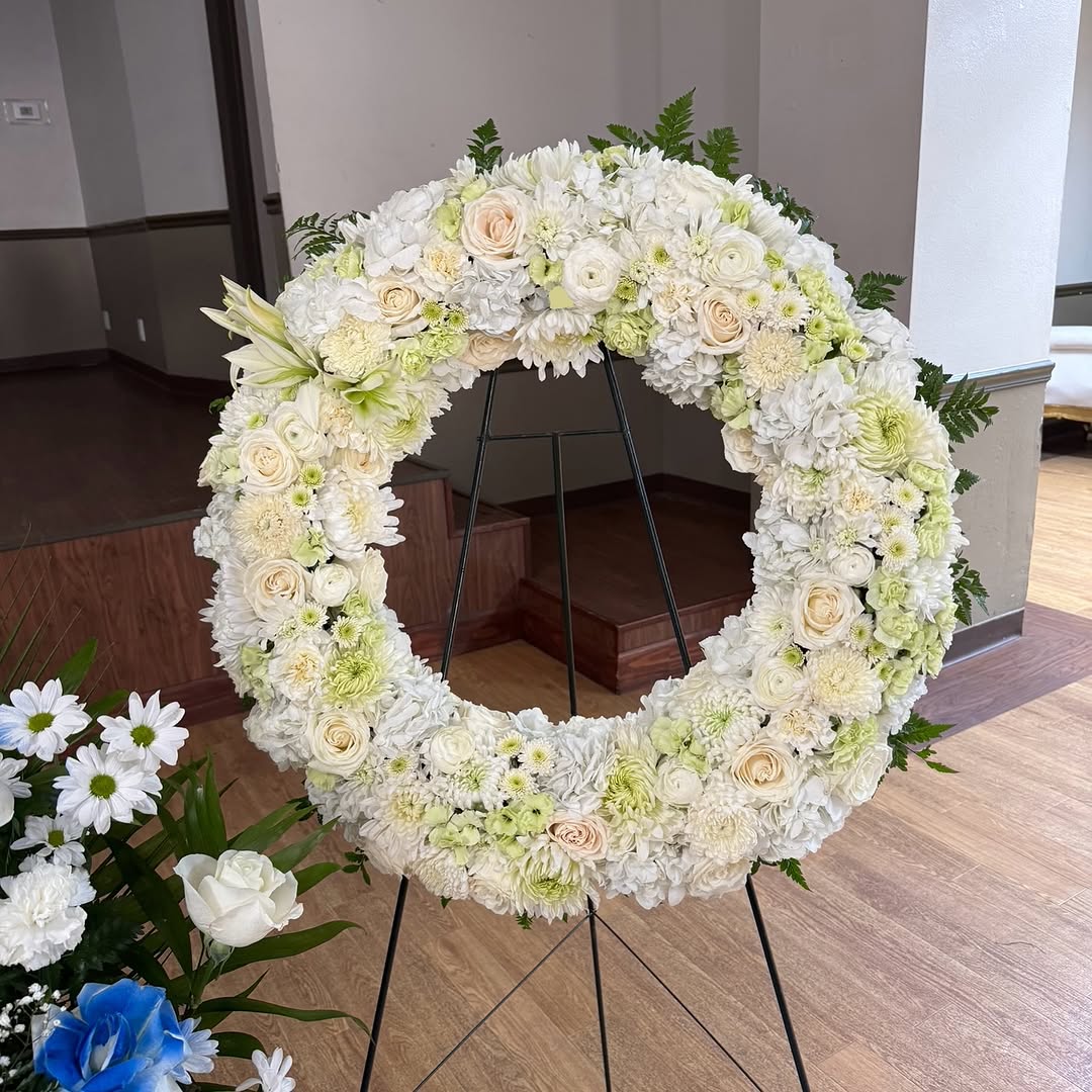 21 Thoughtful Funeral Flower Ideas to Express Your Love and Sympathy