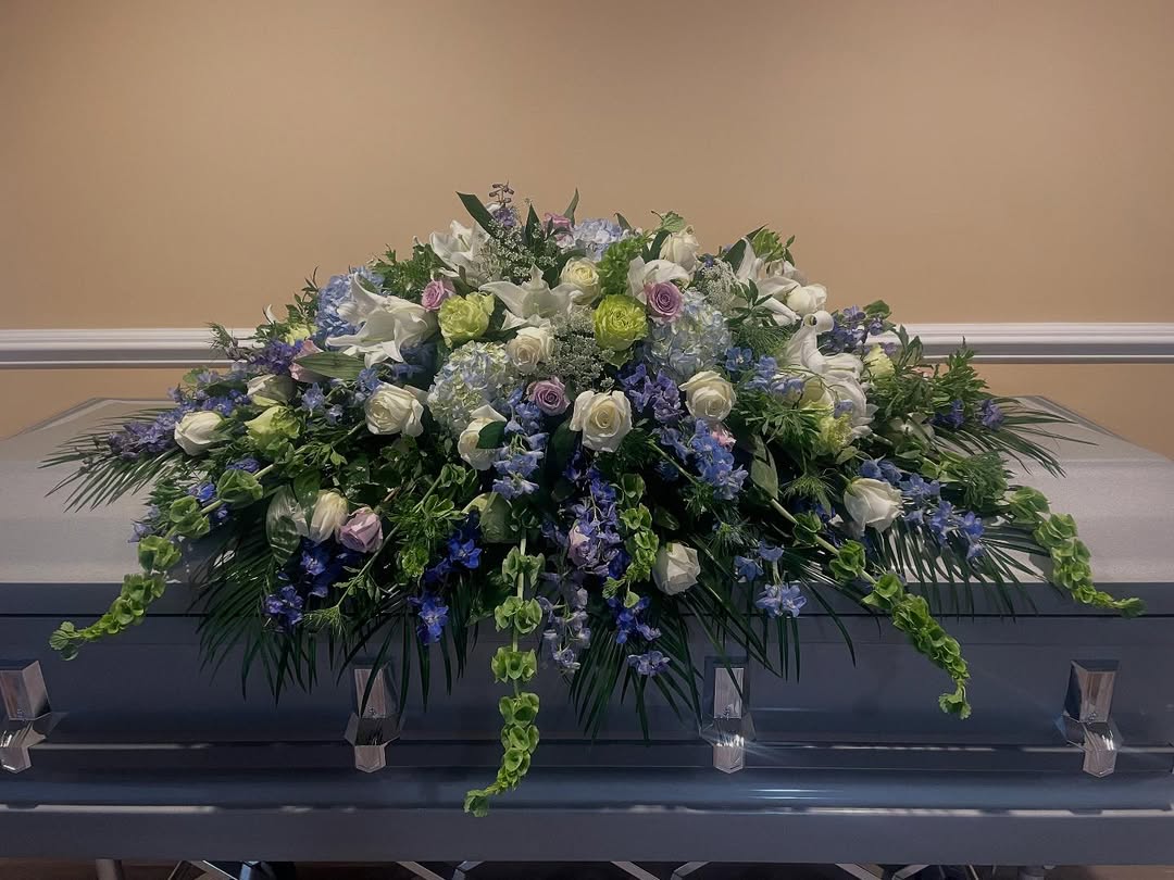 21 Thoughtful Funeral Flower Ideas to Express Your Love and Sympathy